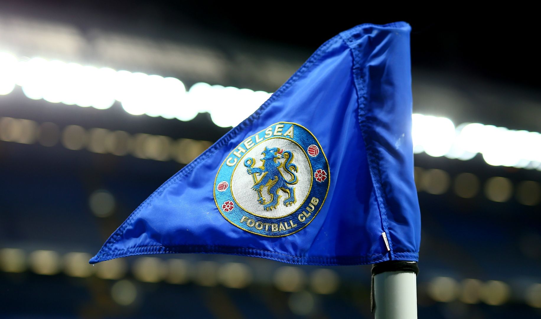 Shumaira Mheuka signs first professional contract with Chelsea