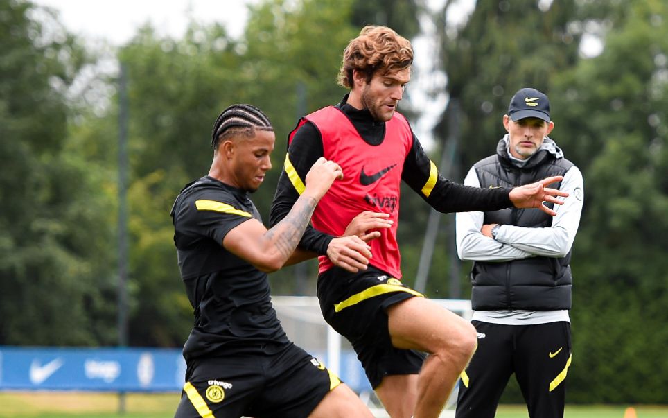 (Images): Xavier Mbuyamba trains with Chelsea first team for the first ...