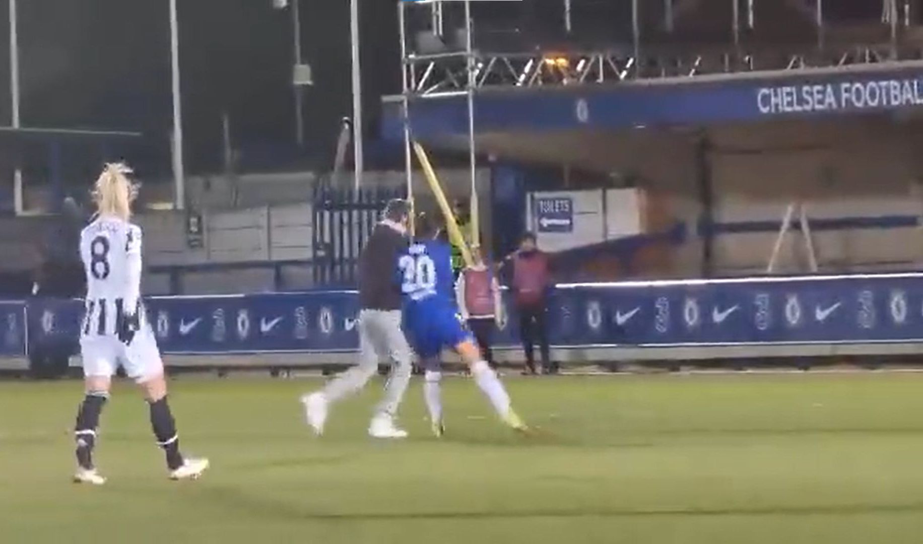 Let's get Romelu Lukaku and Reece James levelling pitch invaders like ...