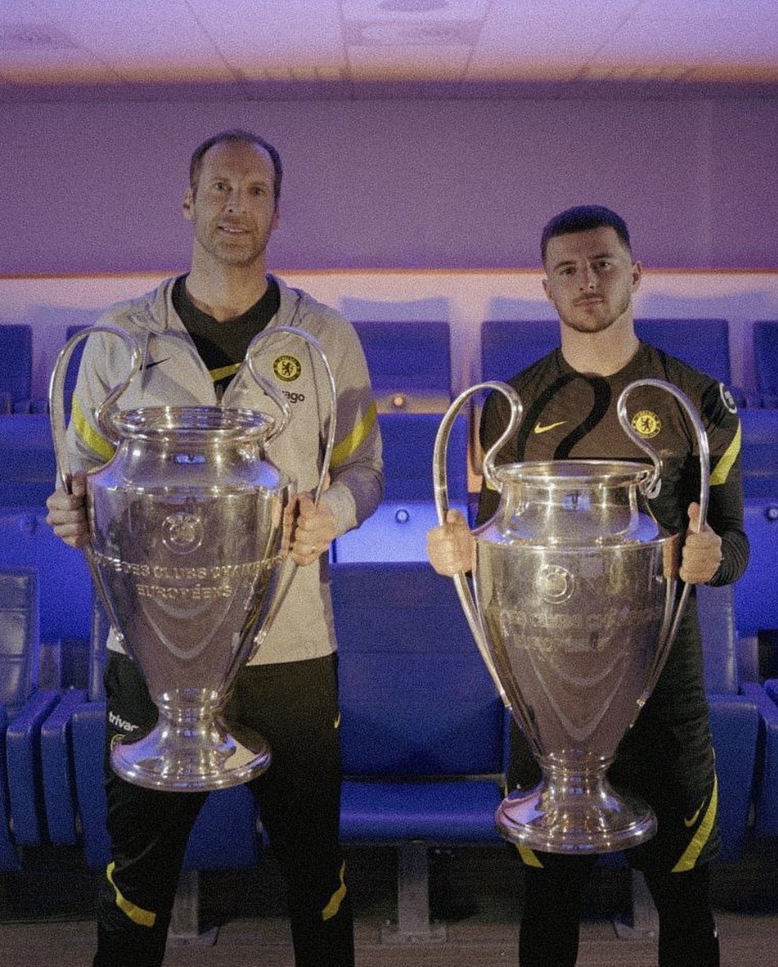(Image): Old guard and new guard parade Chelsea's UCL trophies ...