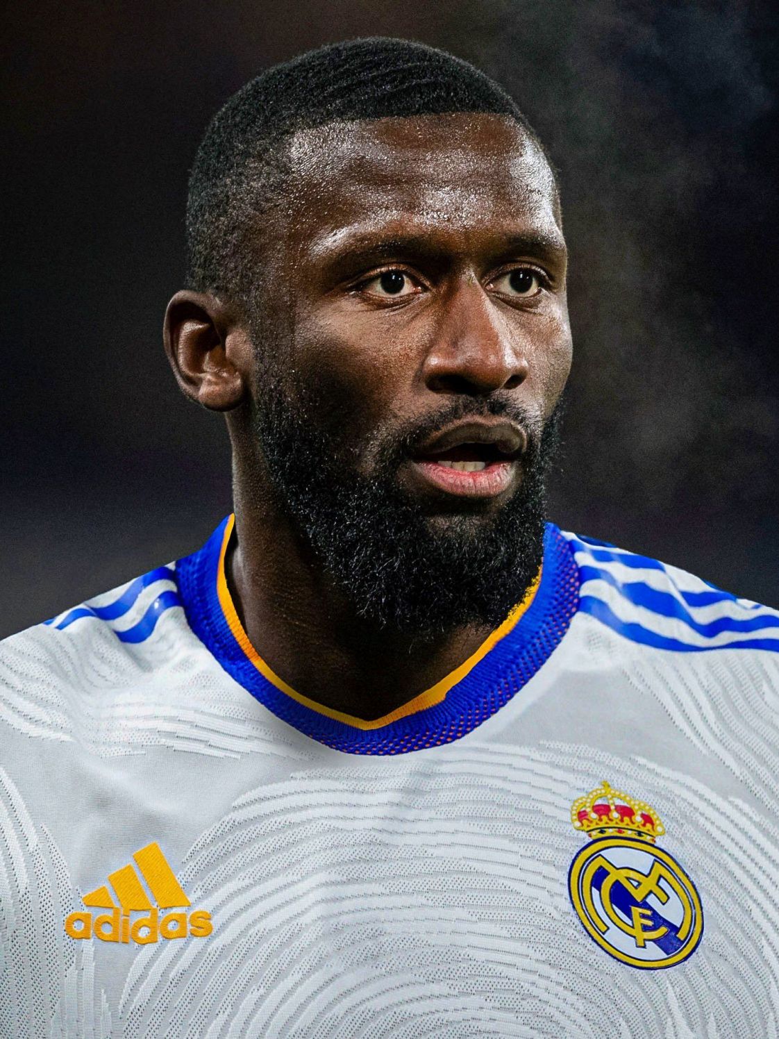 Antonio Rudiger joins Real Madrid for free - with €400m release clause ...