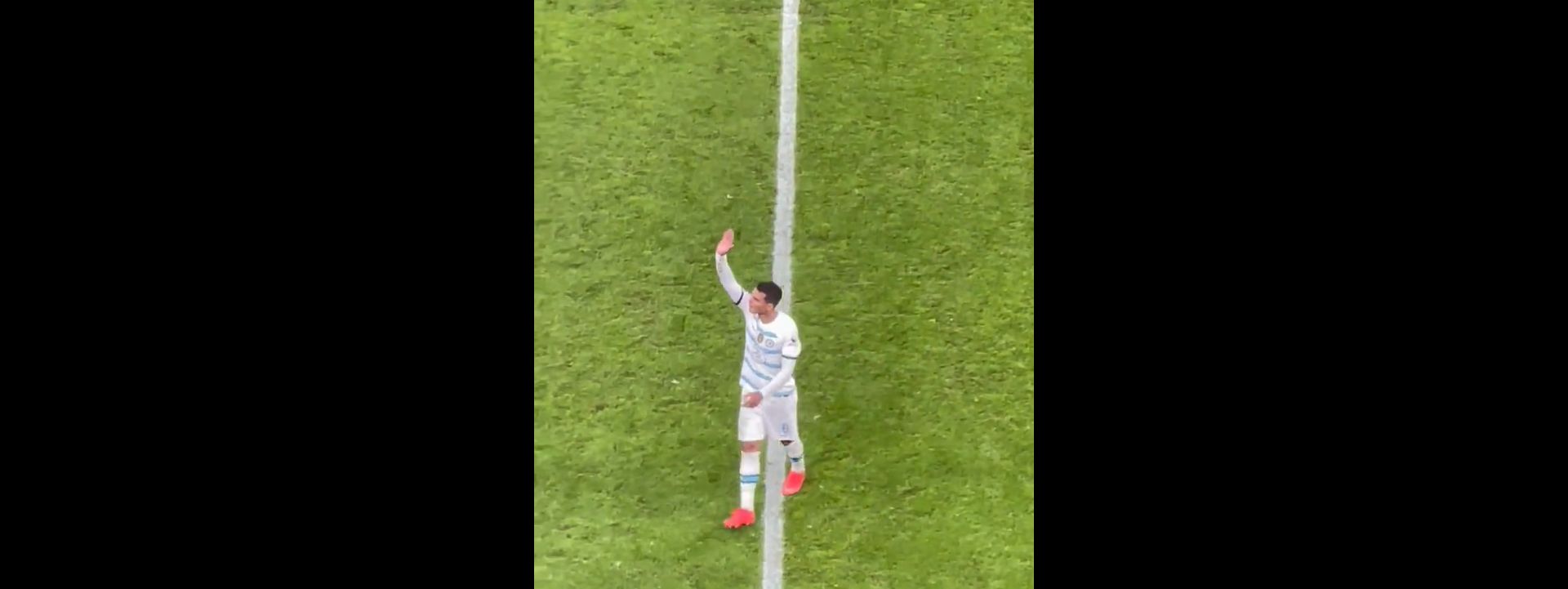 (Video): Thiago Silva's superb reception from San Siro crowd | Chelsea News