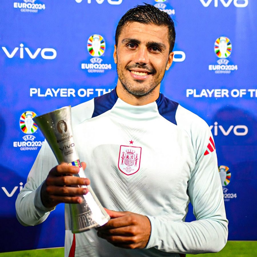 Rodri praises "huge player" Cole Palmer after Euros final