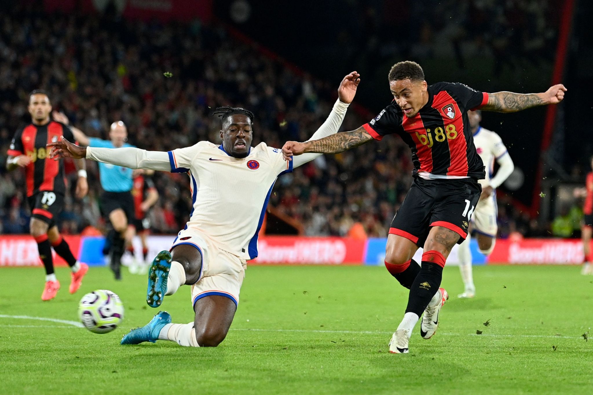 Axel Disasi reveals what's driving the Chelsea squad this season