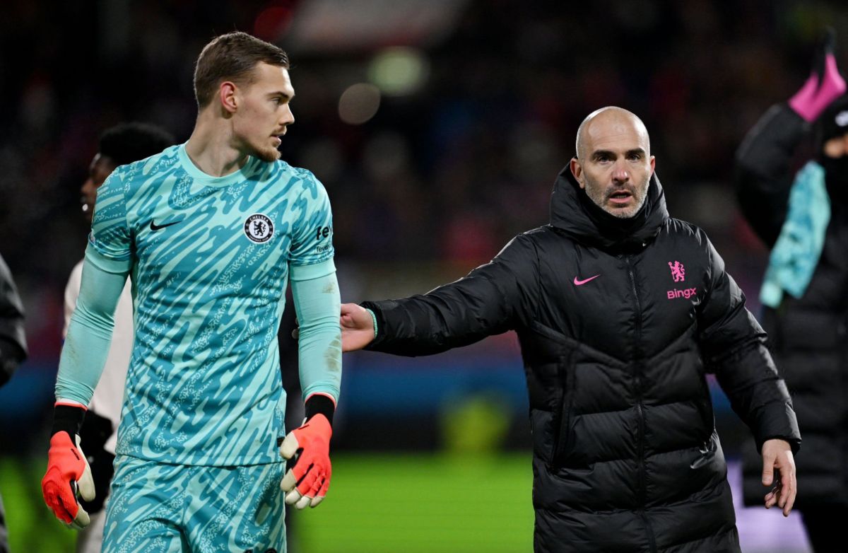Cucurella names Chelsea player he's "really happy" to have in the team
