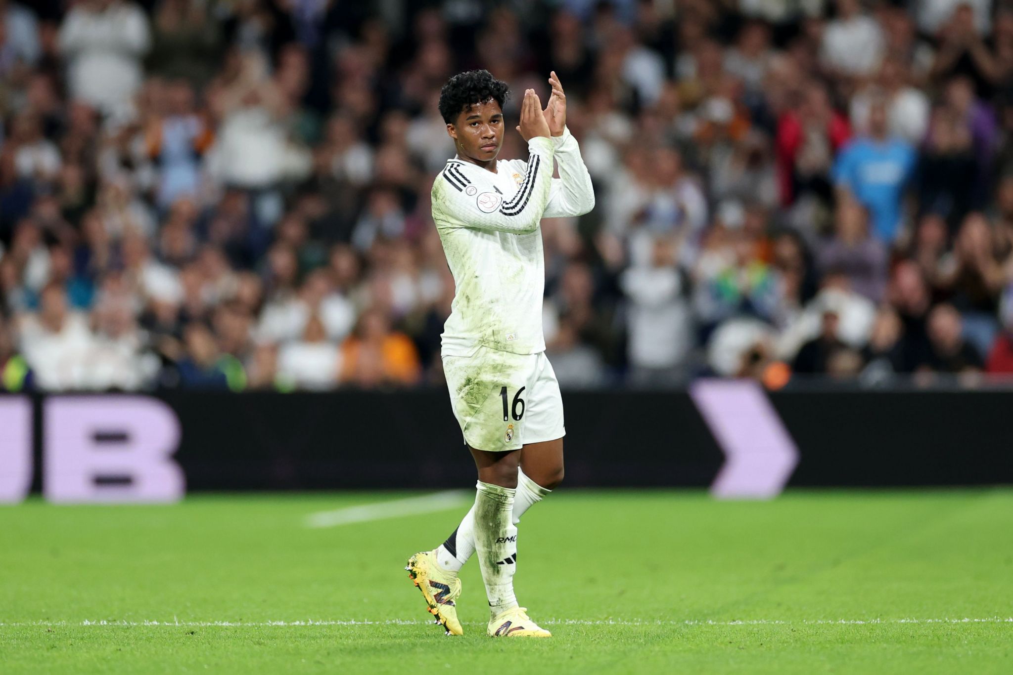 Sky Sports: Chelsea signed Estevao over Endrick