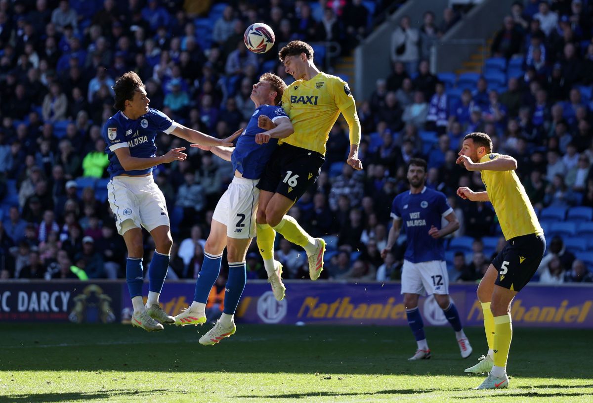 Leicester City's Ben Nelson is NOT a Chelsea target this summer