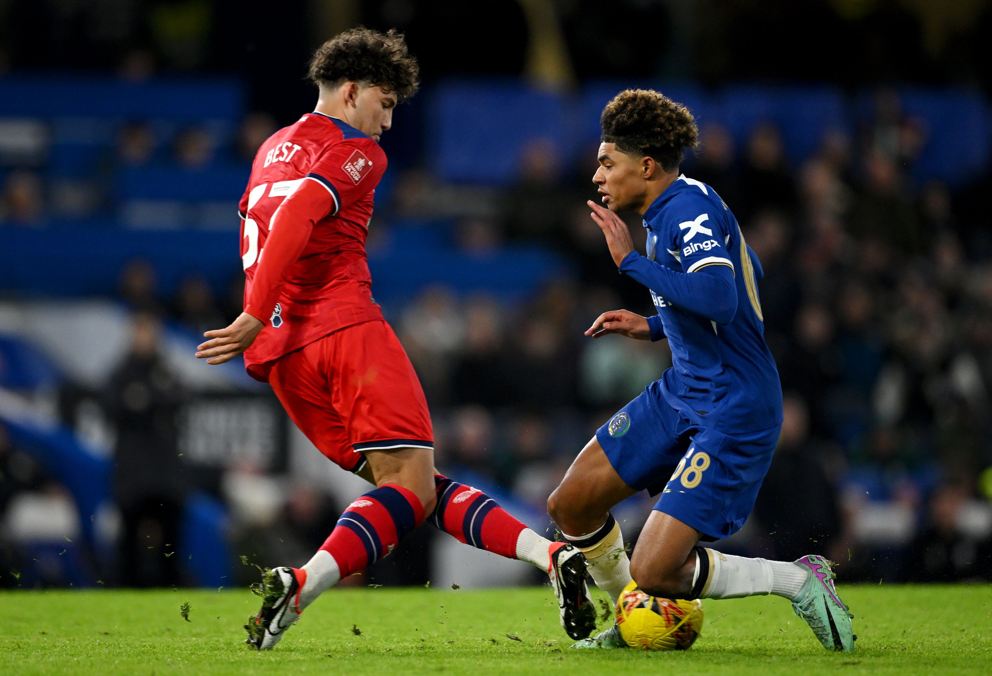 Chelsea close to agreeing deal for former Preston defender Kian Best
