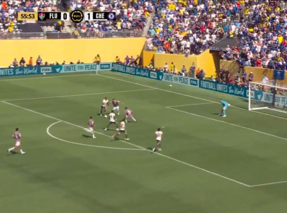 (Video): Joao Pedro belts in second goal - he's a fan favourite already