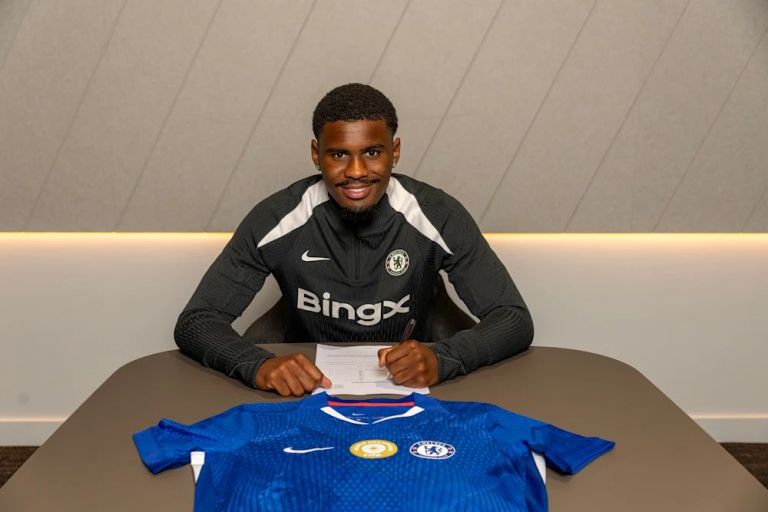 OFFICIAL: Chelsea confirm Jorrel Hato signing to fill important squad gap