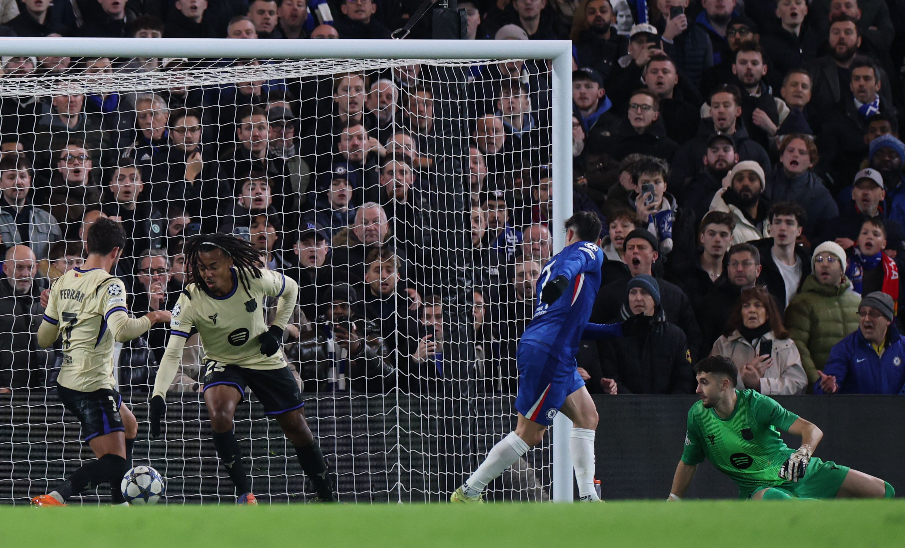 (Video): Third time lucky for Chelsea as Blues force in set piece