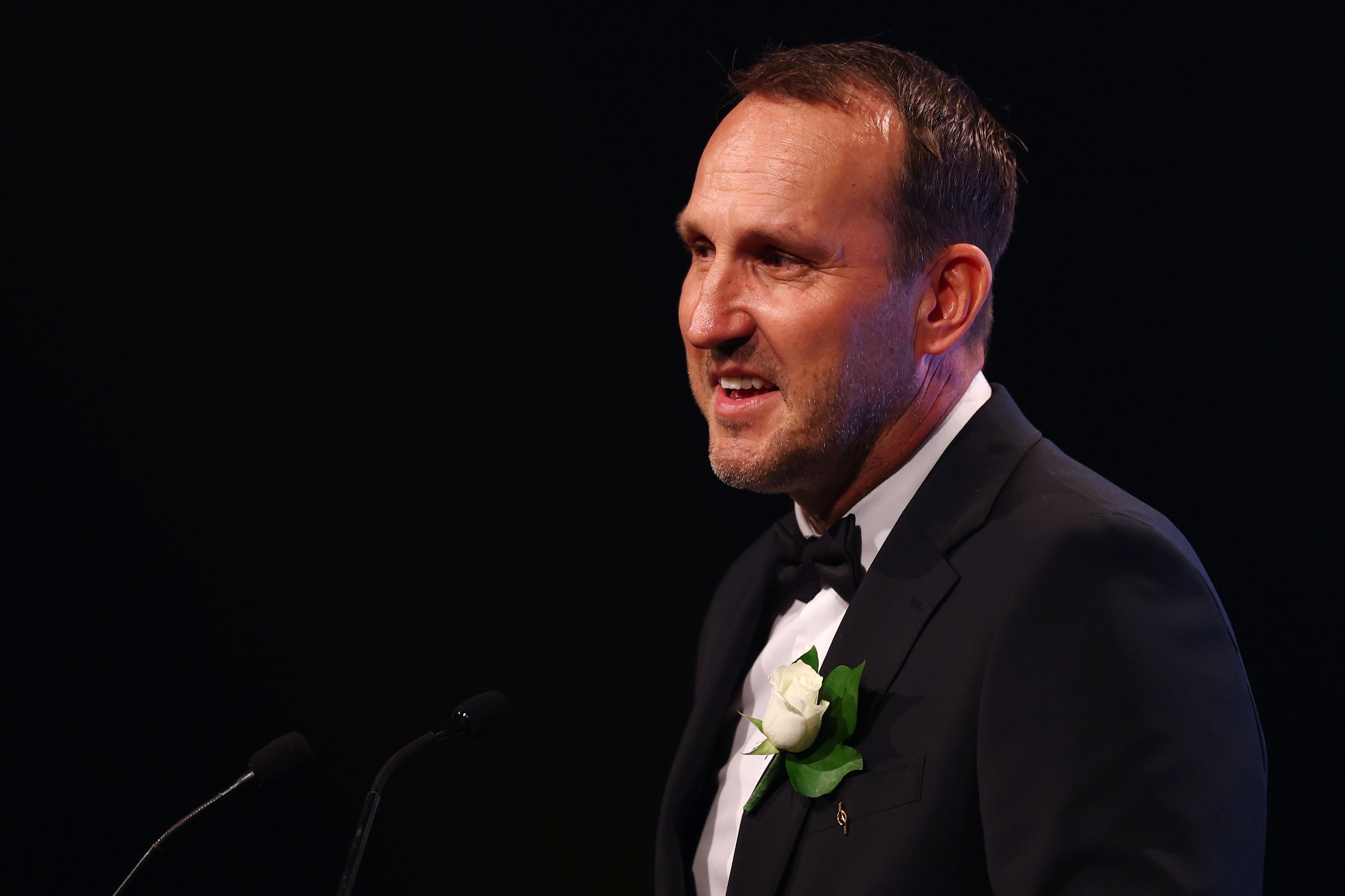 Schwarzer wouldn't be surprised if Chelsea moved for Trafford