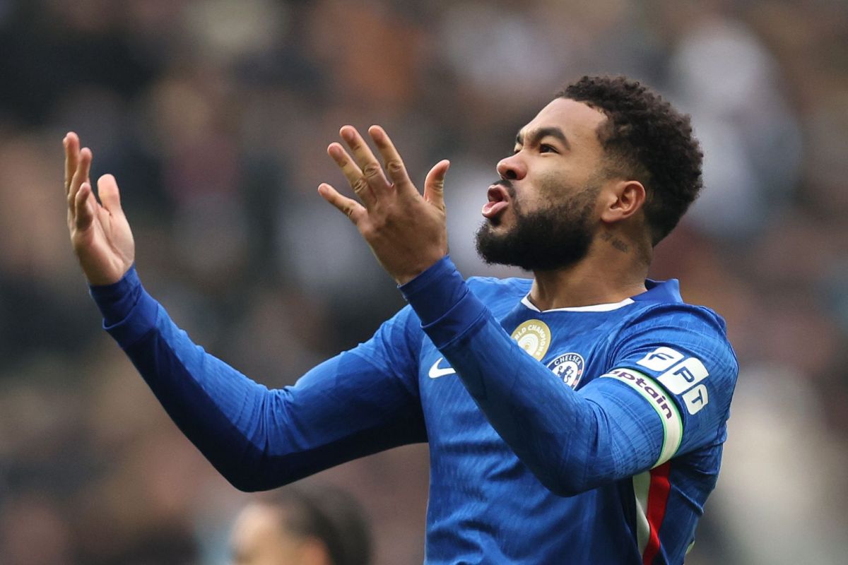 Match Report: Chelsea recover from terrible first half to draw 2-2`